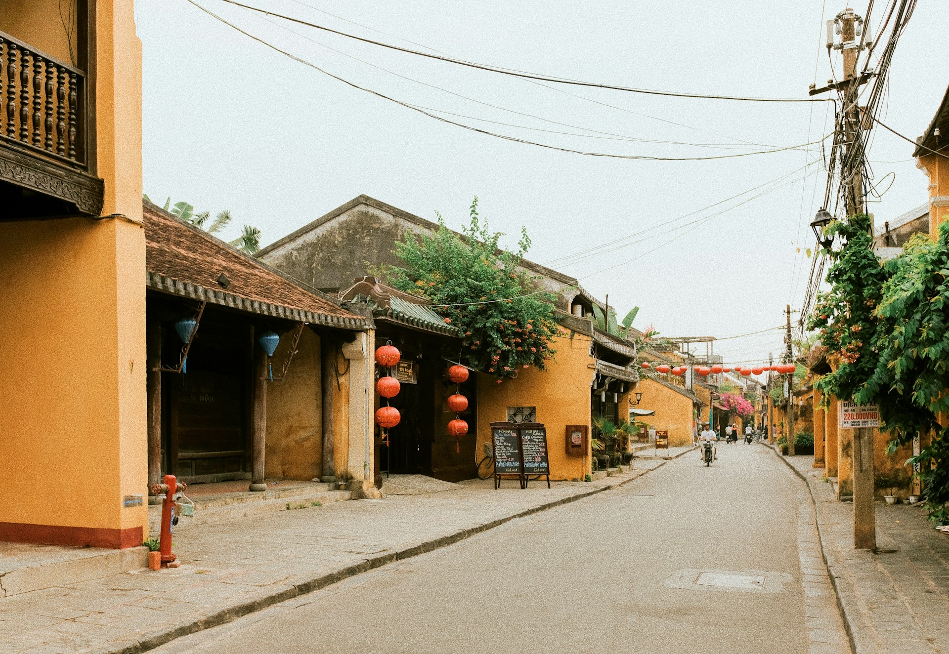 How to get from Hue to Hoi An - Go Asia